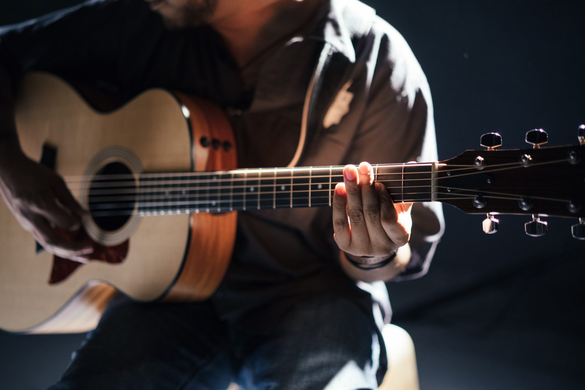 17 Pros and Cons of Being a Musician