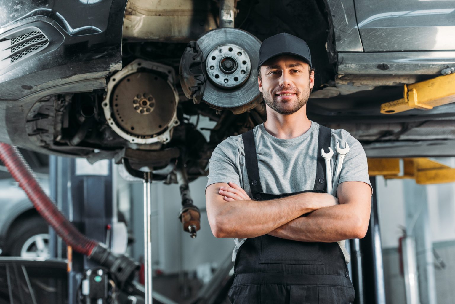 14 Pros and Cons of Being an Automotive Technician and Mechanic