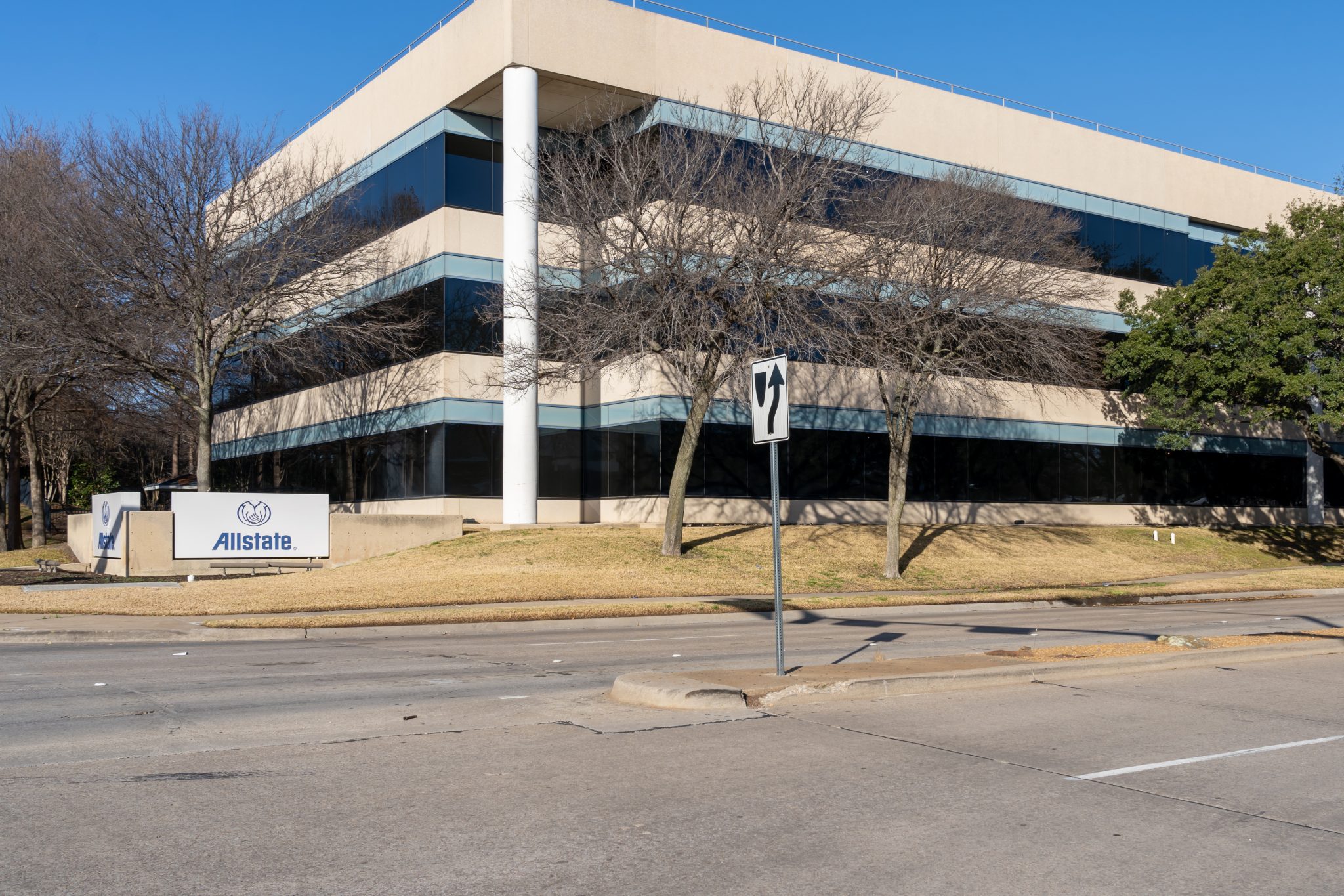 14 Pros and Cons of Working for Allstate Insurance