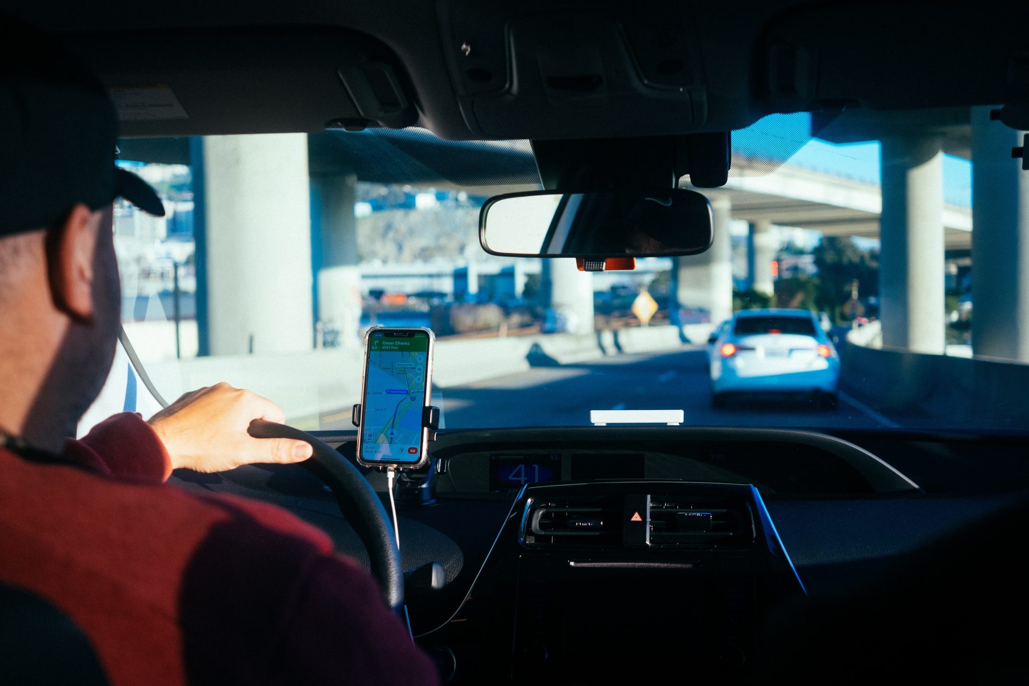 19 Pros and Cons of Being a Taxi Driver